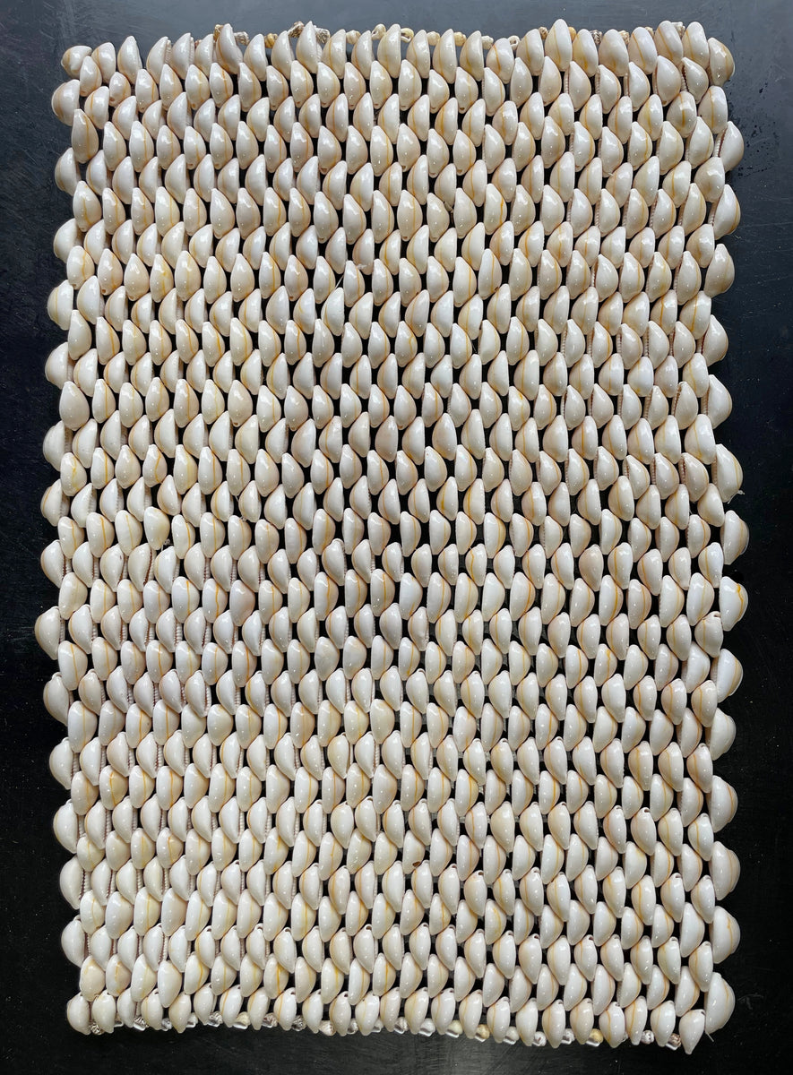 Creamy White Cowrie Shells Placemat - Set of 2 – Peek A Blue
